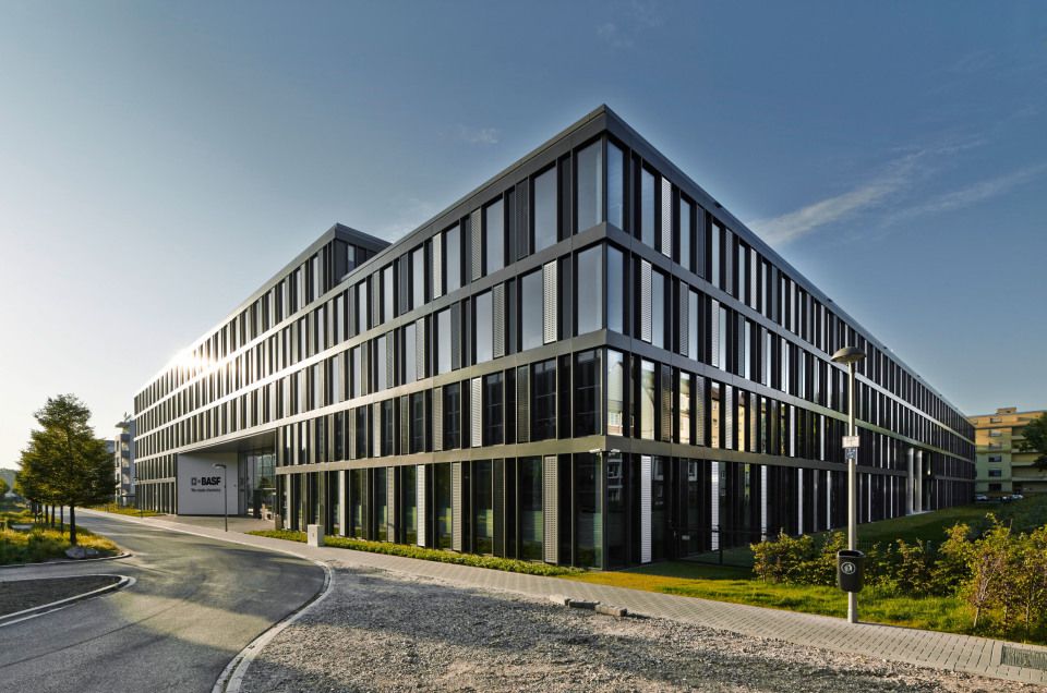 BASF Neubau „Rheinufer Süd“ - Architekturobjekte - heinze.de