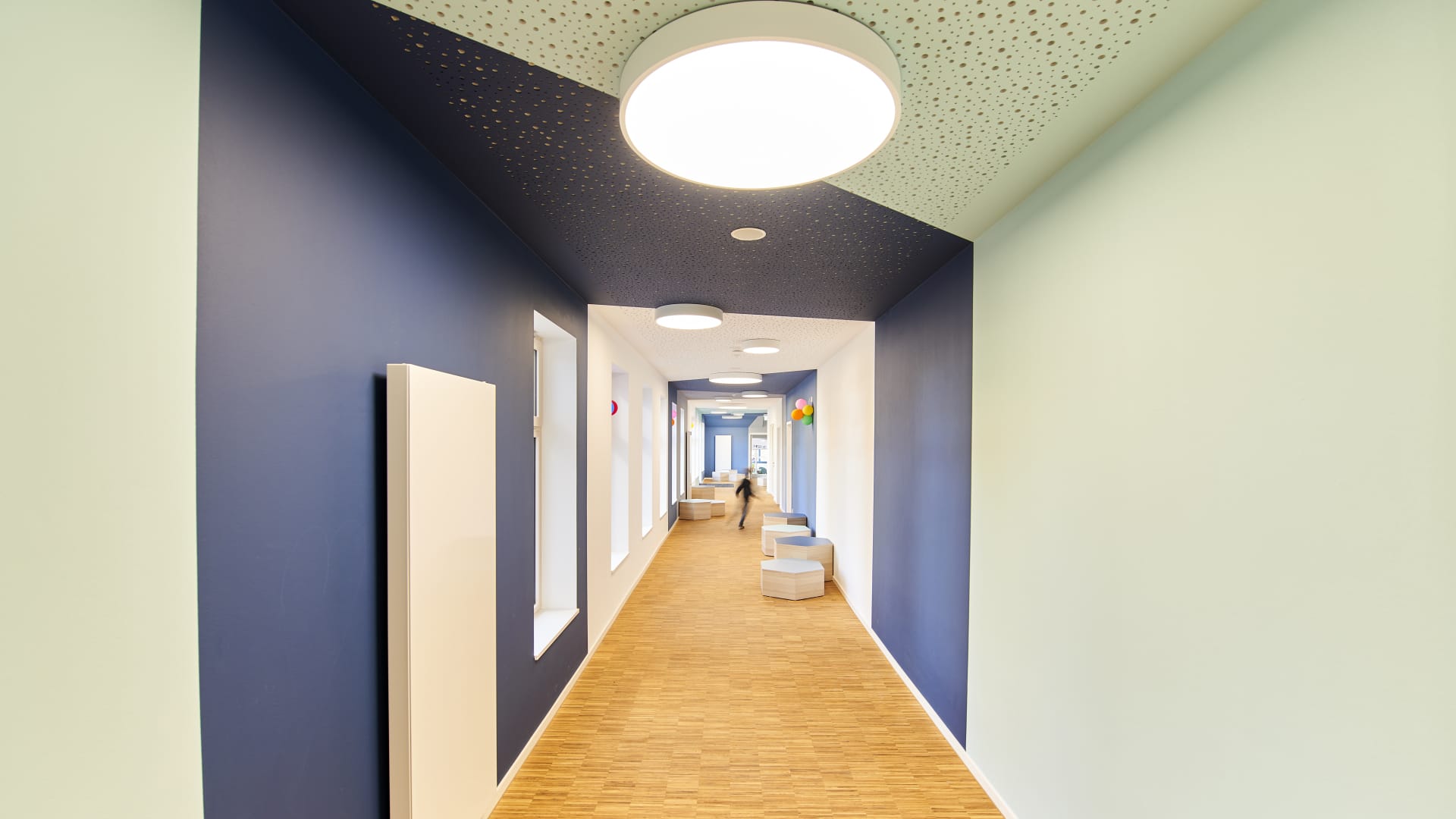 Flur - Grundschule Heroldstatt - Architekturobjekte - heinze.de