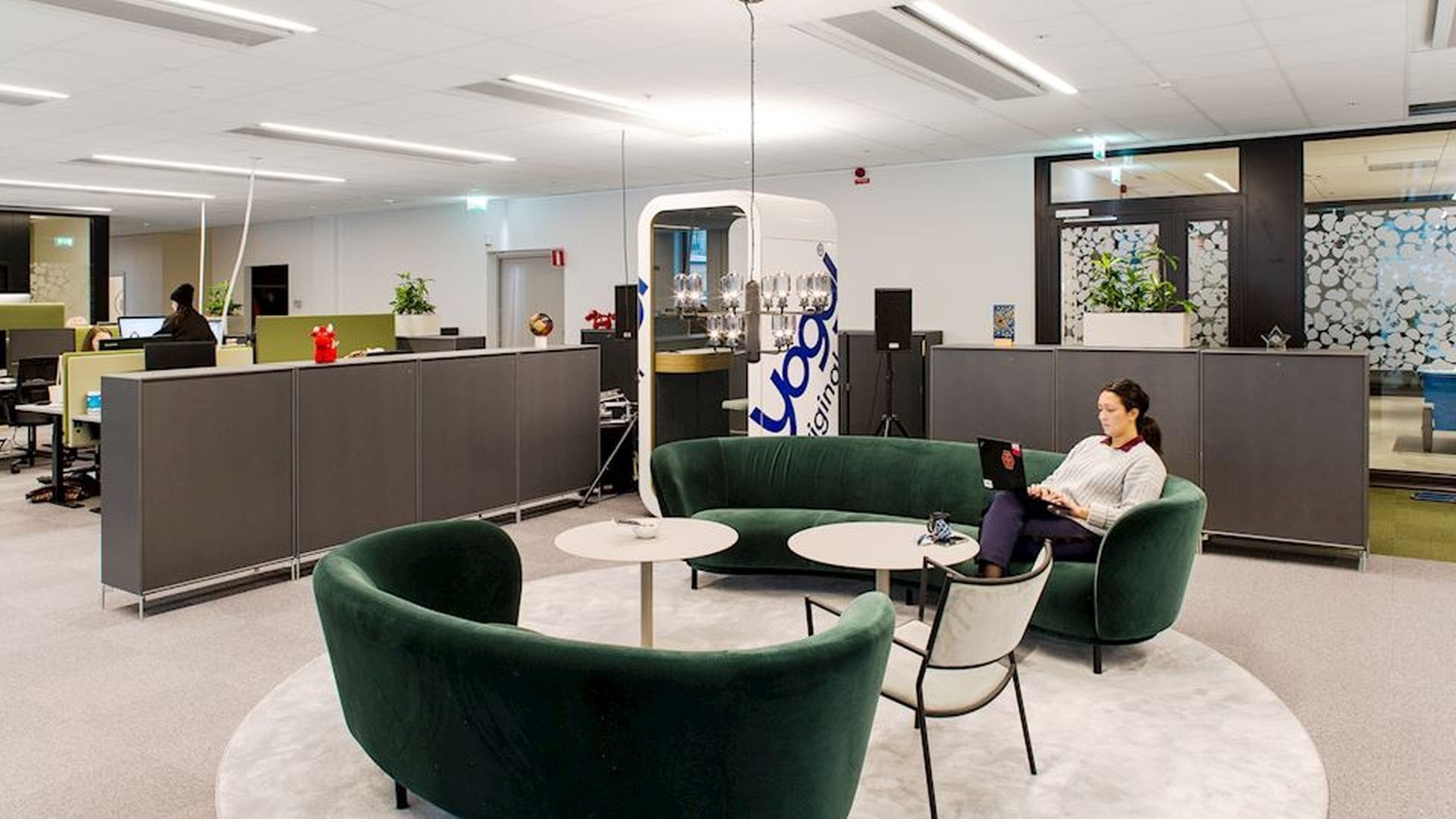 Innenansicht - Solna United Büro und Geschäftshaus - Architekturobjekte ...